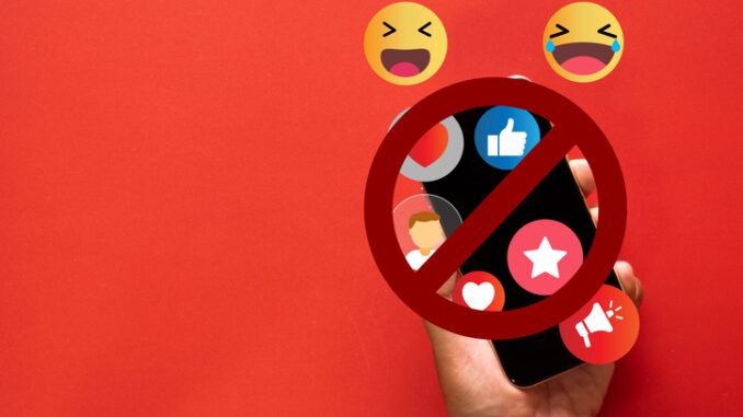NEWS: 75% of Students Oppose Blanket School Phone Bans | Edexec